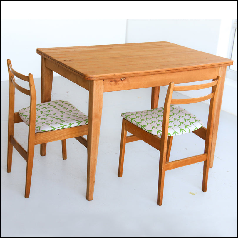 Vintage Solid Beech Kitchen Table – Huisraad Modern